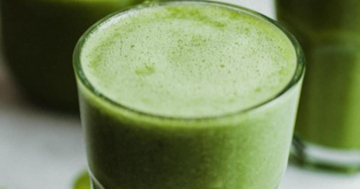 10 Amazing Benefits Of Drinking Moringa Water