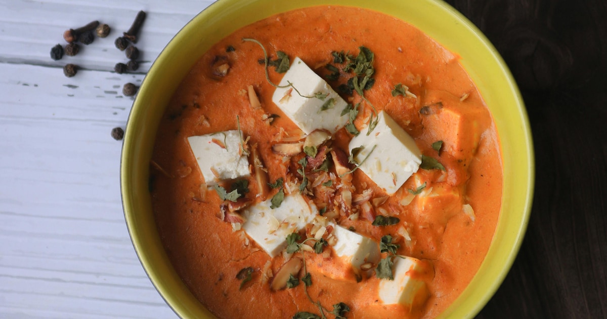 6 Ways To Make Your Curries Thick And Rich