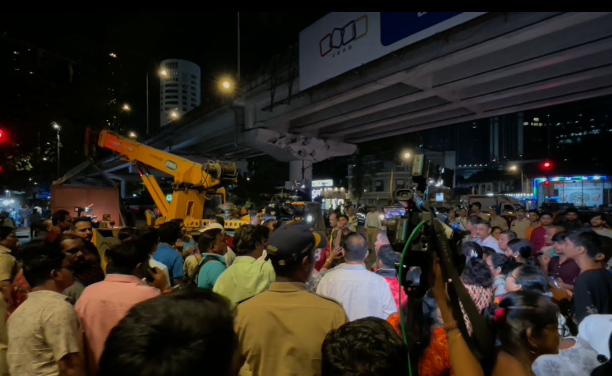 prabhadevi-bridge-mumbai-protest-news-mumbaikars-take-to-streets ...