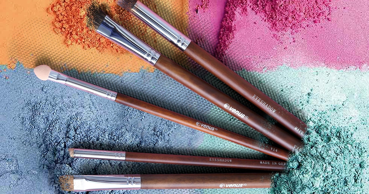 9 Makeup Essentials For Beginners