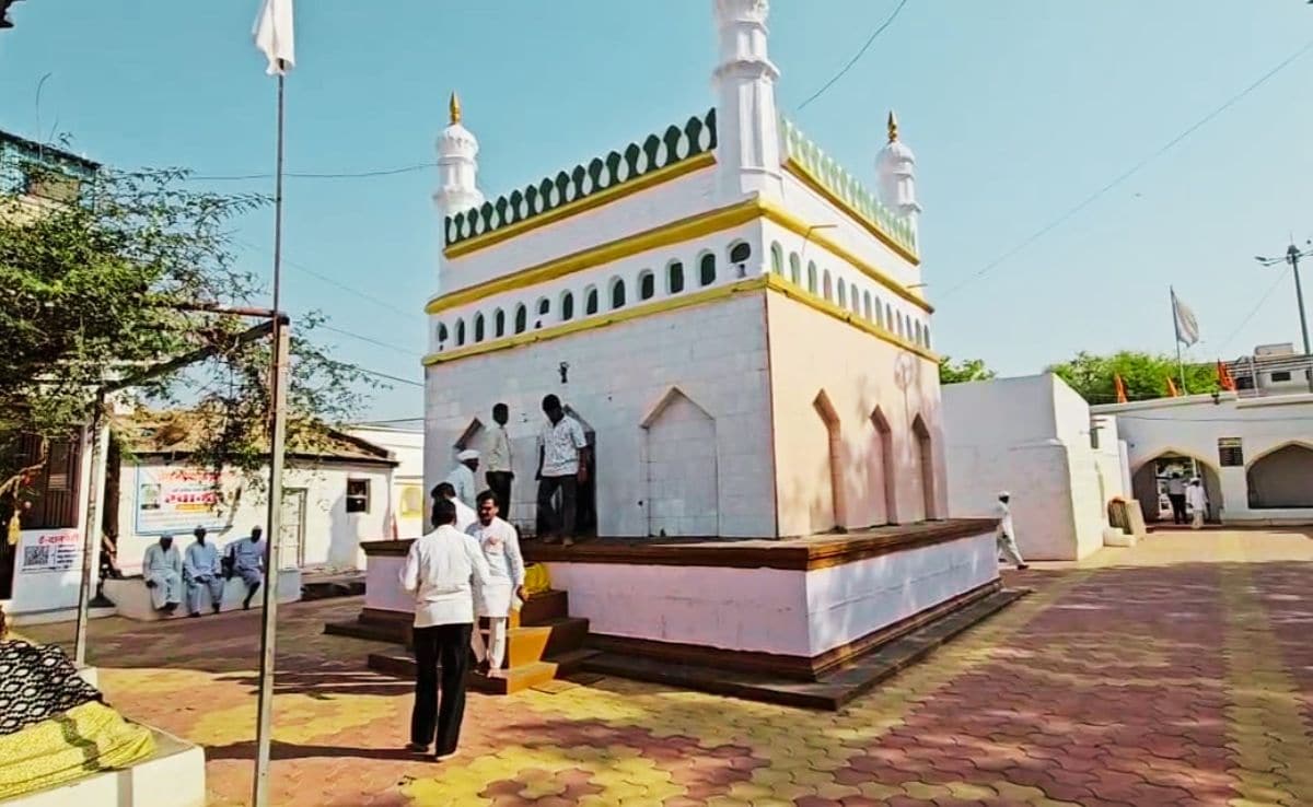 Ahilyanagar Sant Sheikh Mohammed Maharaj temple controversy in name of ...