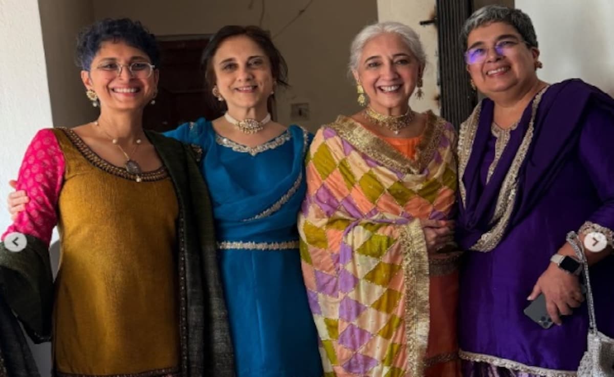 आमिर खान की अम्मी ने दी ईद की दावत, एक्स पत्नियां रीना और किरण ने बहनों ...