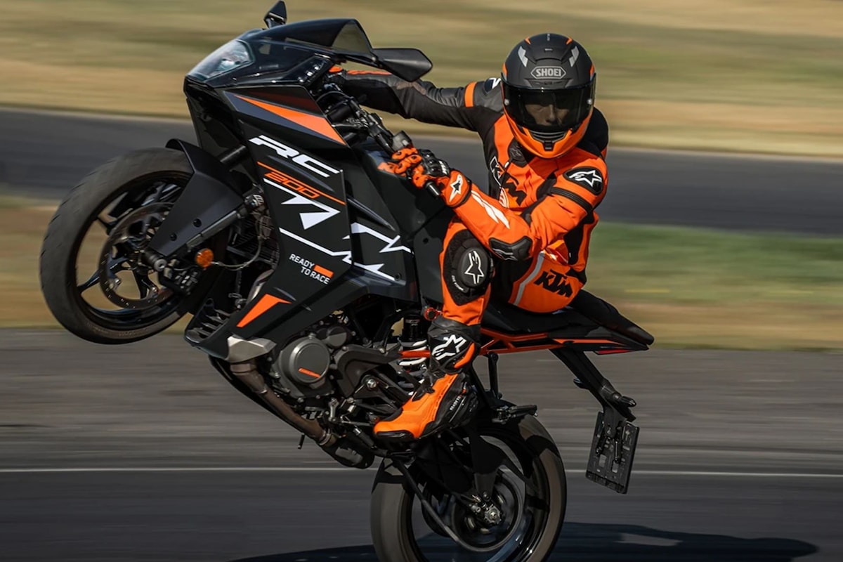 2025 KTM RC 200 Launched With New Colour; Check Details
