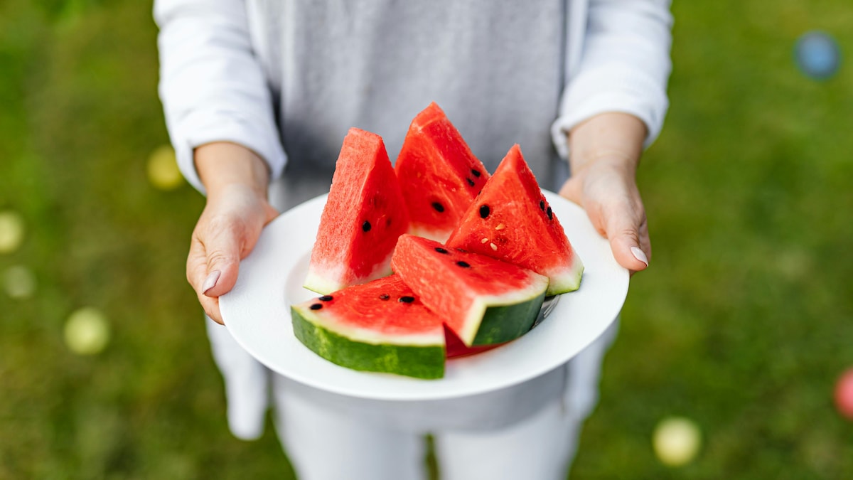 5 Side Effects Of Eating Too Much Watermelon - NDTV Food