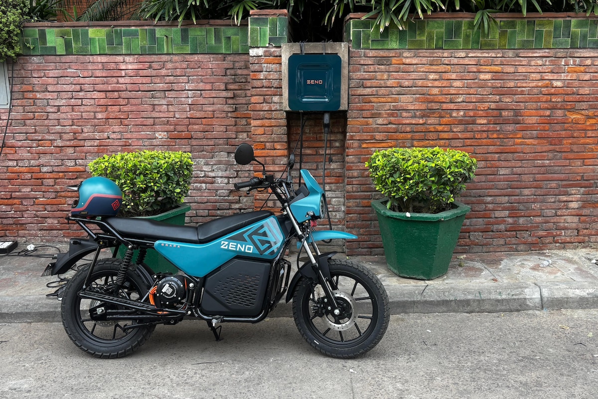 Zeno Emara Electric Motorcycle Launched At Rs 64,000; Offers 100-Km Range