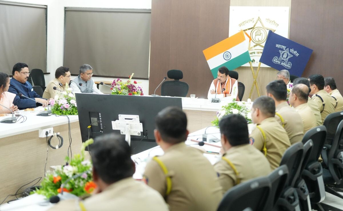 cm-devendra-fadnavis-big-announcement-police-recruitment-in-proportion ...