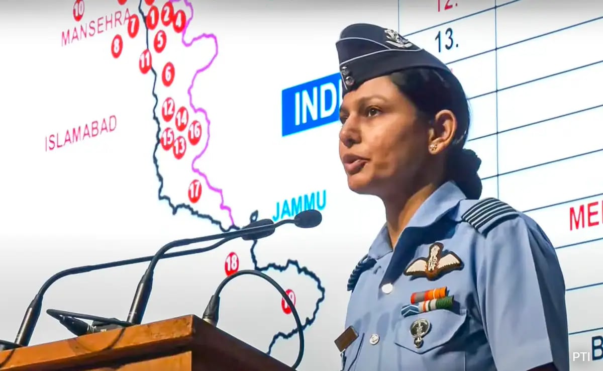 Wing Commander Vyomika Singh: Indian Air Force Pilot Who Co-Led Op Sindoor Briefing With Colonel ...