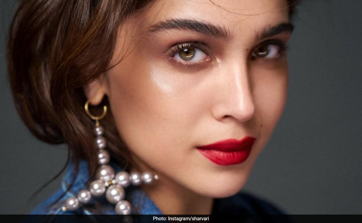 Sharvari Wagh Steals The Show With Fluttery Lashes And Bold Red Lips