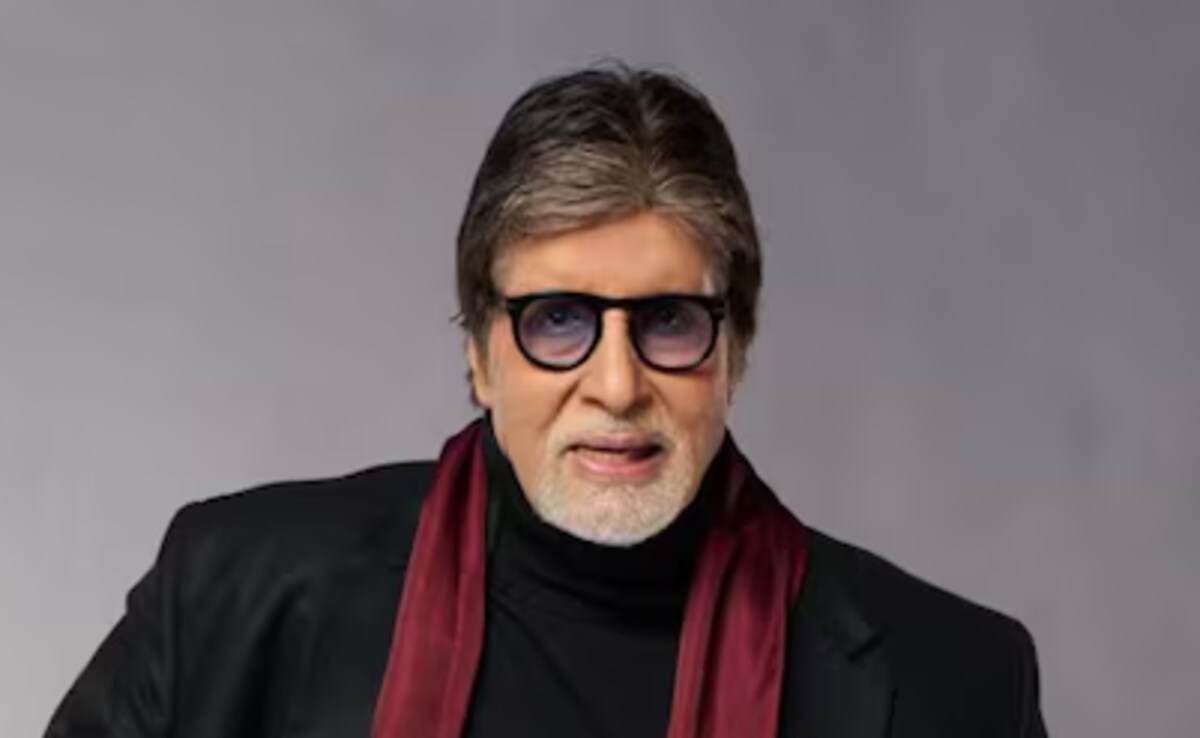 Bollywood Big B Amitabh Bachchan left India at peak of his career ...