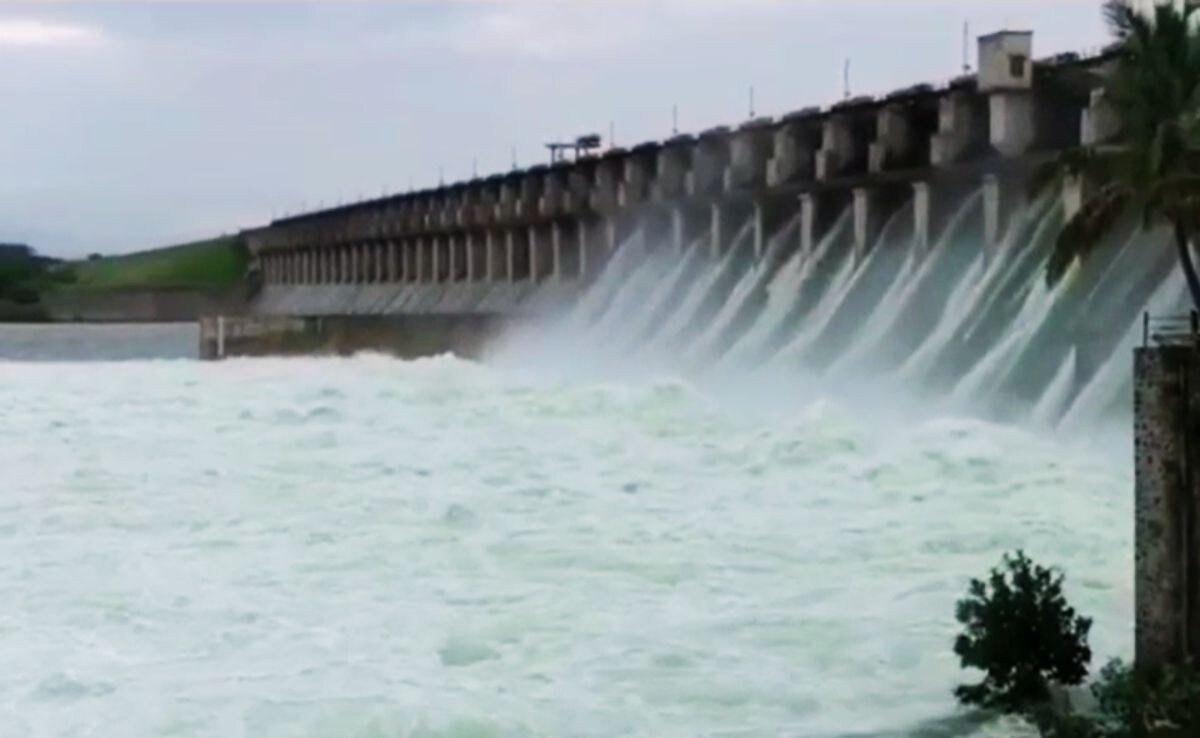 Maharashtra Rain Huge increase in water level of Ujani Dam in Solapur ...