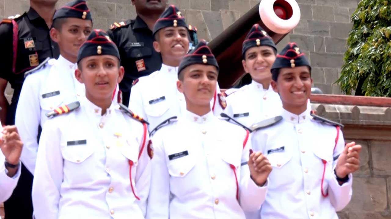 In A First, 17 Women Cadets Take Part In NDA's Passing Out Parade