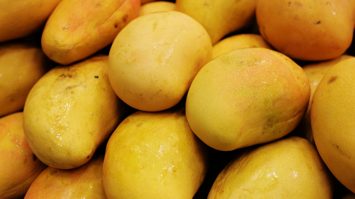 5 Unexpected Hacks To Make Your Mangoes Last Longer - NDTV Food