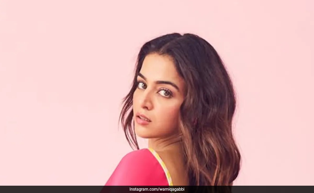 Wamiqa Gabbi Serves Floral Drama Woven Into A Bright Chiffon Pink Saree