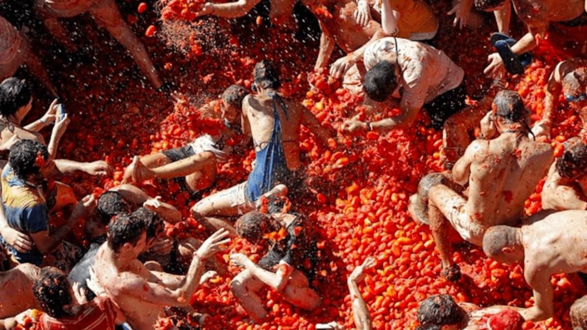 Spains Famous Tomatina Festival Is Celebrating 80th Anniversary This ...