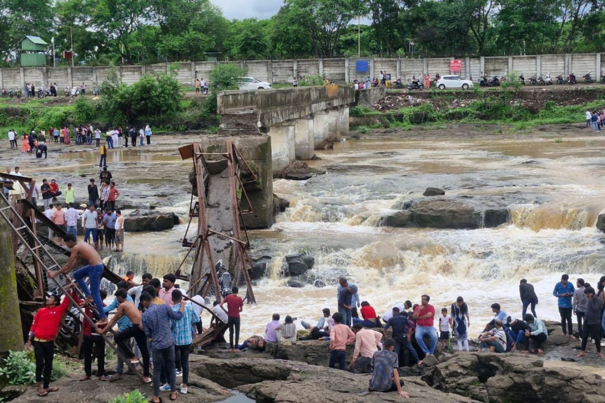 Survivor Recounts Pune Bridge Collapse: We Fell On Stones, Some Swept Away