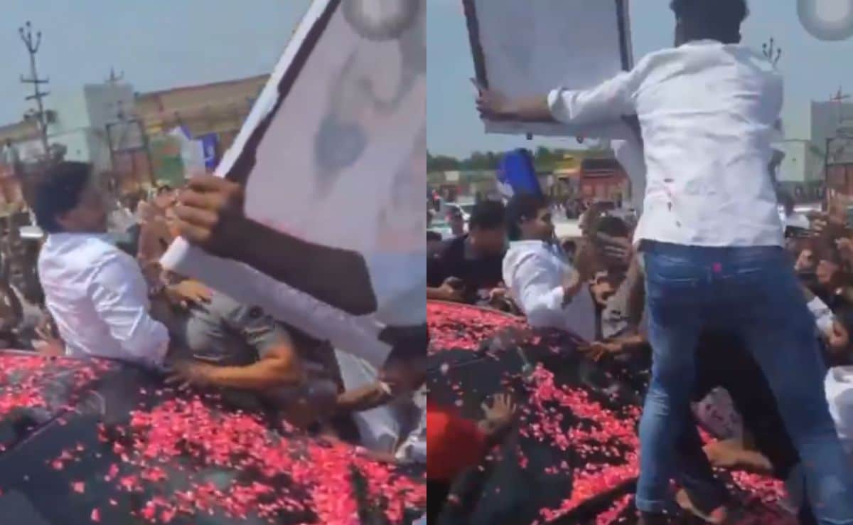 Terrifying Video Former Cm Jagan Reddy Convey Vehicle Crushed a Man ...