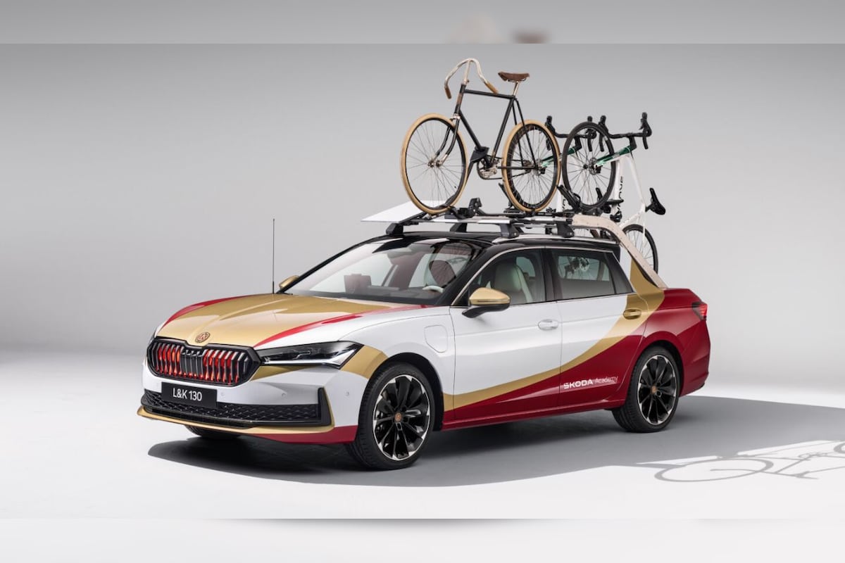 Skoda Transforms Superb Combi Wagon Into Race-Ready Pickup Truck