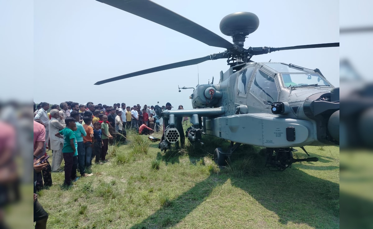 UP : सहारनपुर में सेना के हेलीकॉप्टर की इमरजेंसी लैंडिंग, दोनों पायलट सुरक्षित, देखें VIDEO | UP ...
