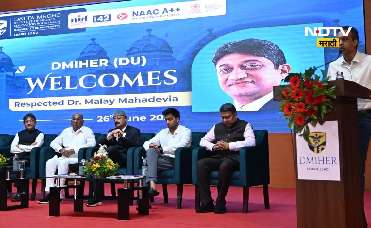 Meghe and Adani Group sign MoU for world-class healthcare facilities