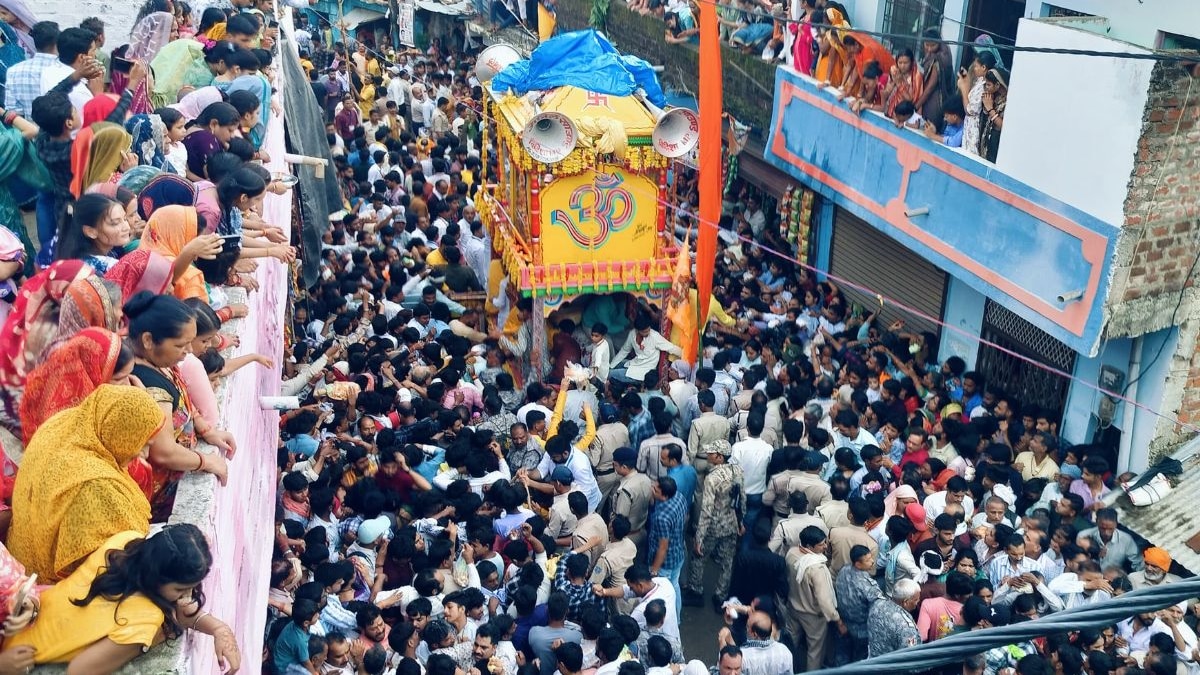 Manora Dham: मनोरा धाम में उमड़ा आस्था का सागर, भगवान जगदीश स्वामी के ...