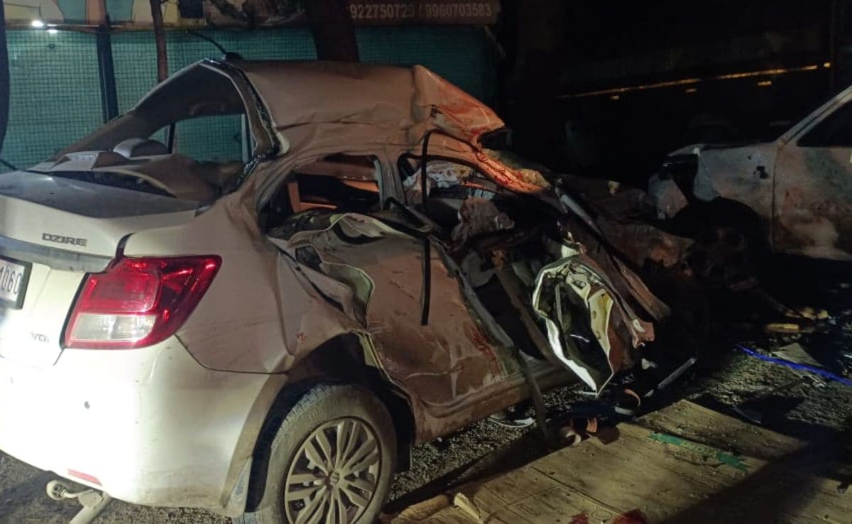Jejuri road accident car and tempo collision leaves 8 dead multiple ...