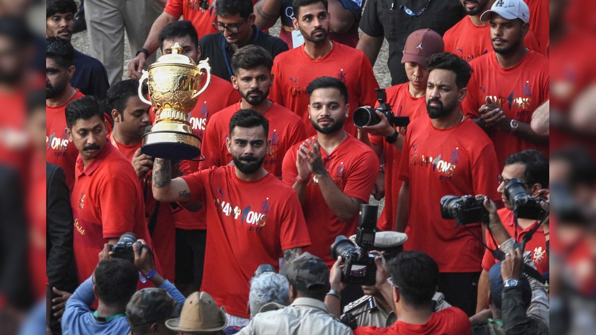 Bengaluru Stampede: चिन्नास्वामी स्टेडियम के बाहर भगदड़ मामले में विराट ...