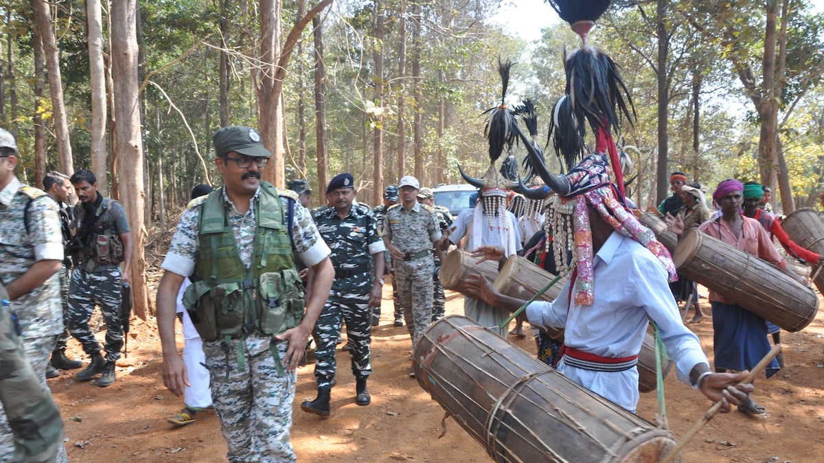 Sundarraj P: गांव ने माना नहीं था IPS बन गया, आज बस्तर में नक्सलियों के ...