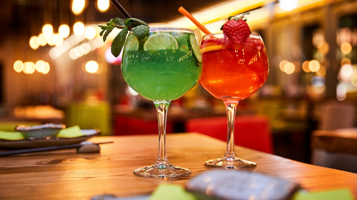 6 Fancy Beverages Worth Trying On Days You Are Feeling A Little Extra ...