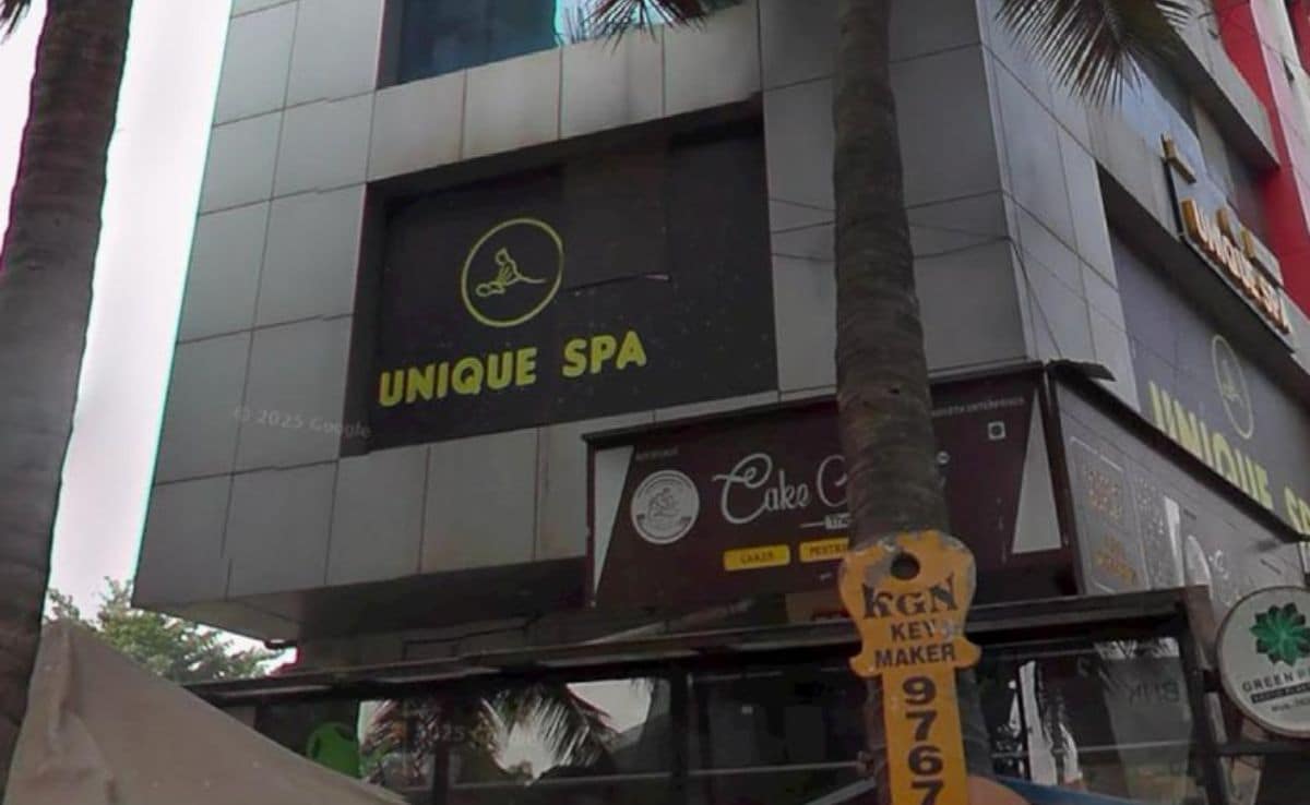 Prostitution in name of spa center in Pune police rescue 18 girls