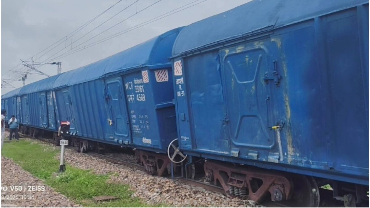 Rajasthan Train Derailed: मालगाड़ी के 6 डिब्बे पटरी से उतरे, रेल ...