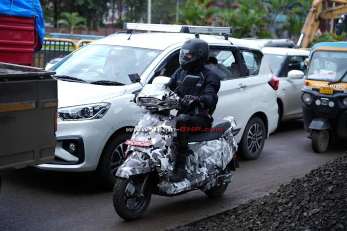 New Kinetic Electric Scooter Spied- To Get Retro-Inspired Look?