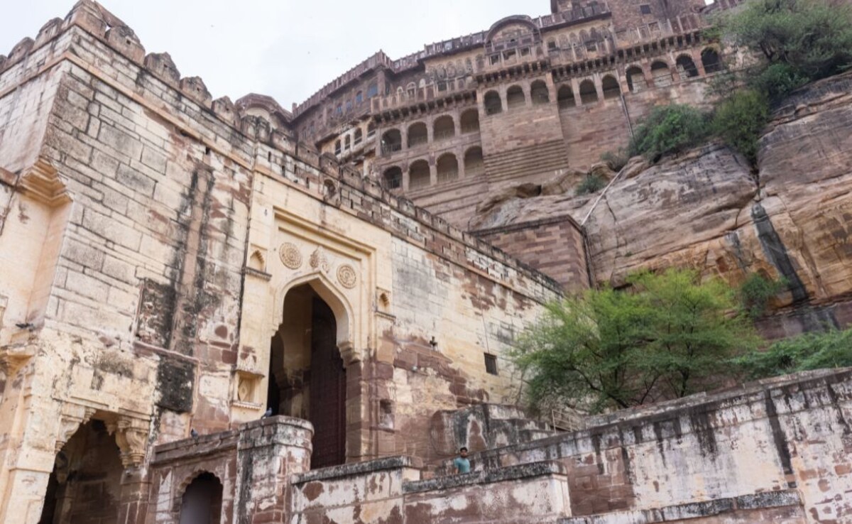 6 Forts Near Pune That Come Alive In The Monsoon