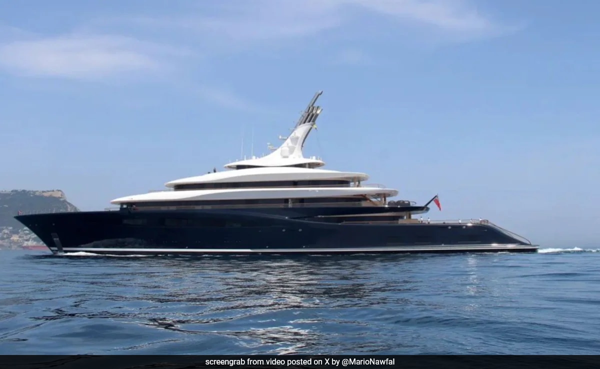 Bill Gates' Secret Luxury Yacht Listed For $645 Million. He Never Set ...