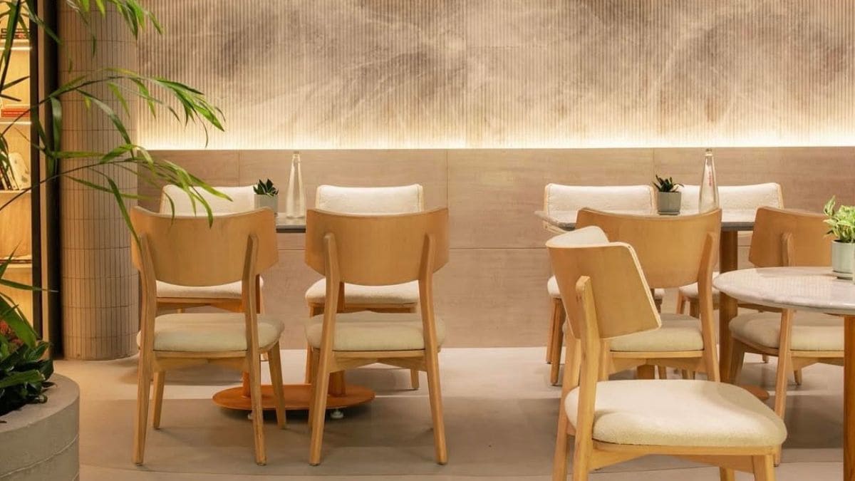 Miras In Defence Colony Is The Cosy Cafe Youll Keep Going Back To ...