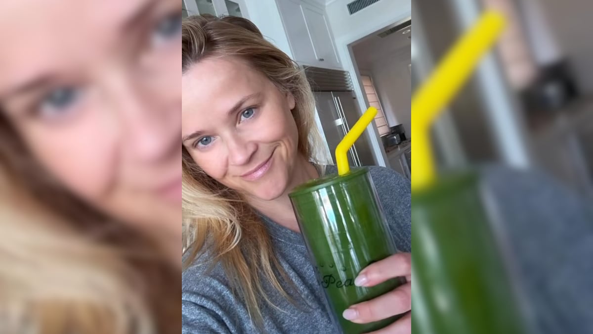 Reese Witherspoon Relies On This Simple Green Smoothie When Travelling ...