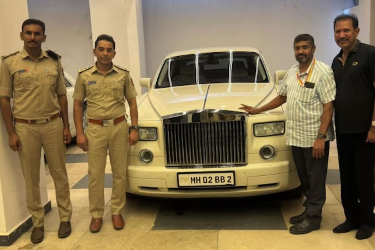 Bollywood Actor's Old Rolls-Royce Cars Fined Rs 38 Lakh In Bengaluru