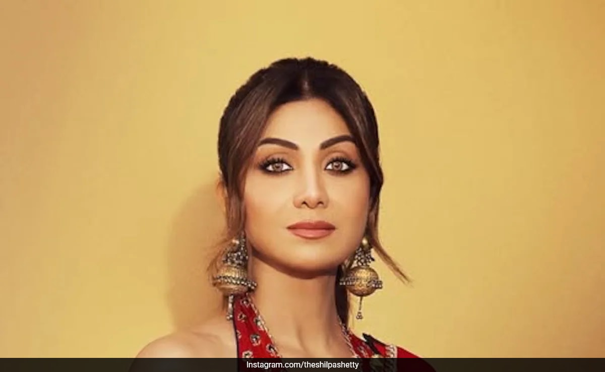 Shilpa Shetty Slays A Saree-torial Moment In A Red Georgette Ajrakh Drape