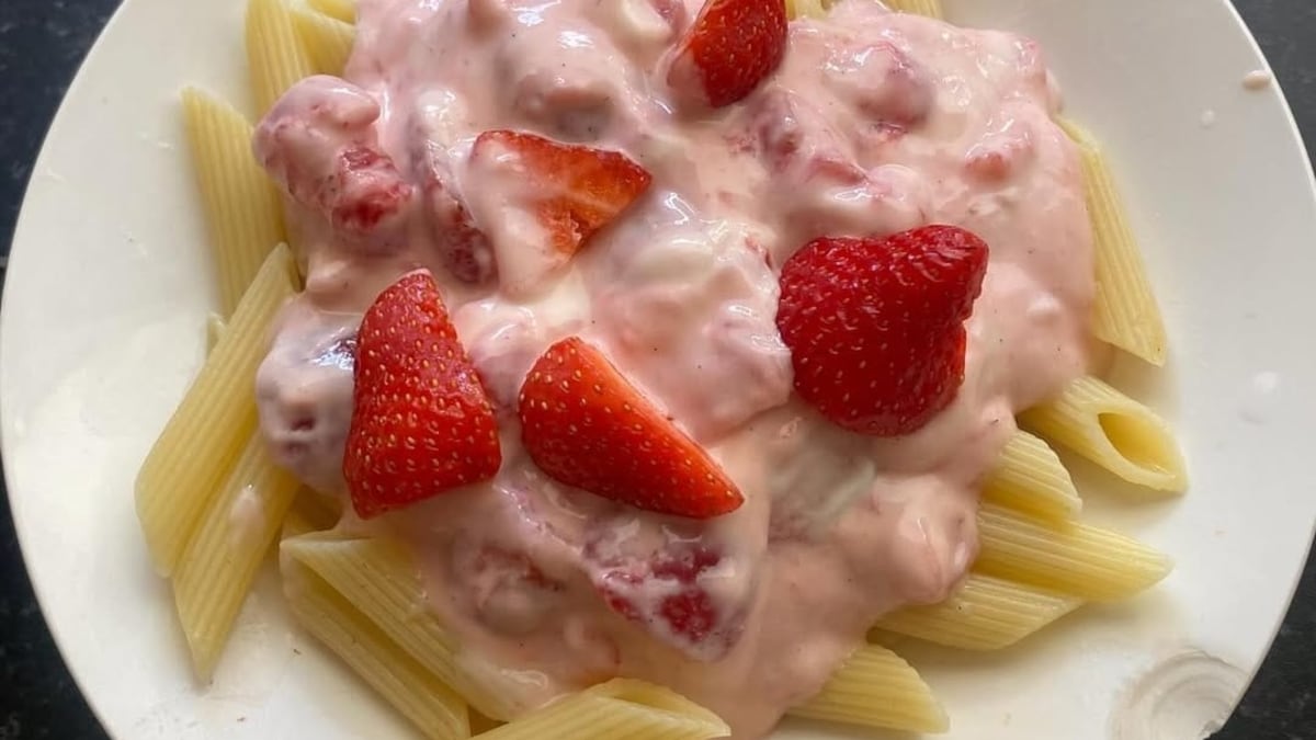 "Pasta With What?" Polish Tennis Player Iga Swiateks Viral Food Confession Breaks The Internet ...