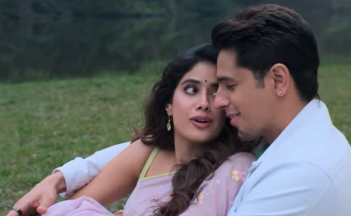 Param Sundari Review: This Sidharth Malhotra-Janhvi Kapoor Rom-Com Is An Unabashed Love Letter ...