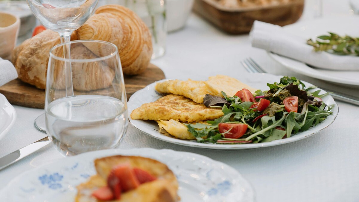 8 Unique Breakfast Dishes That Start Your Morning With A Bang Of Fibre ...