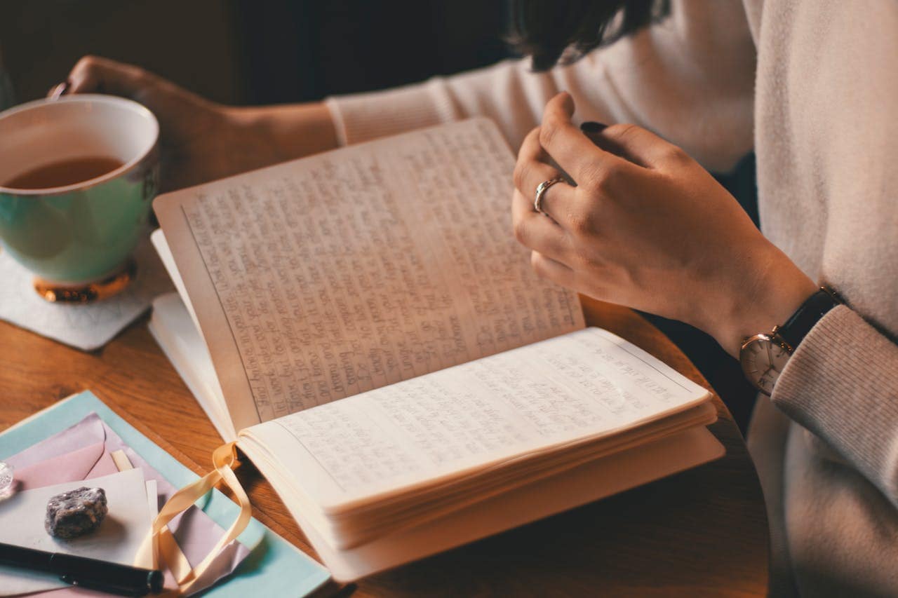 Wellness Coach Recommends Journaling For Physical, Emotional And ...