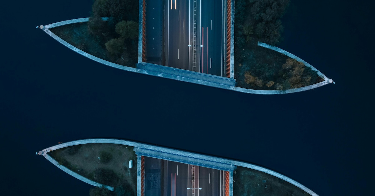 Veluwemeer Aqueduct, Interesting Facts About The 'Reverse Bridge' In ...