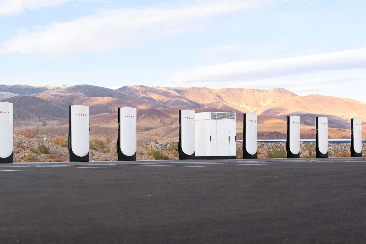 Tesla To Launch India's First Supercharger In Mumbai On August 4 ...
