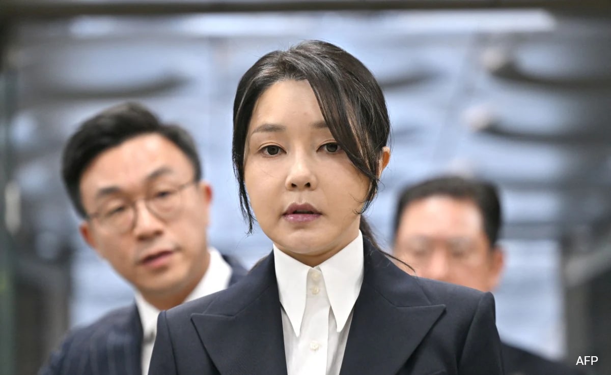 South Korea's Ex-First Lady Kim Keon Hee Arrested Over Corruption ...