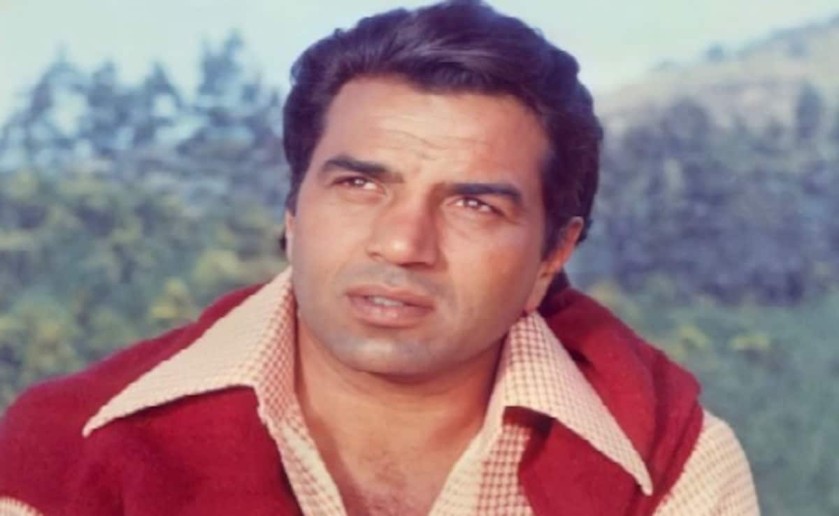 Dharmendra Prayer Meet Highlights: धर्मेंद्र को याद कर रो पड़ीं हेमा मालिनी, एक्टर की प्रेयर मीट ...