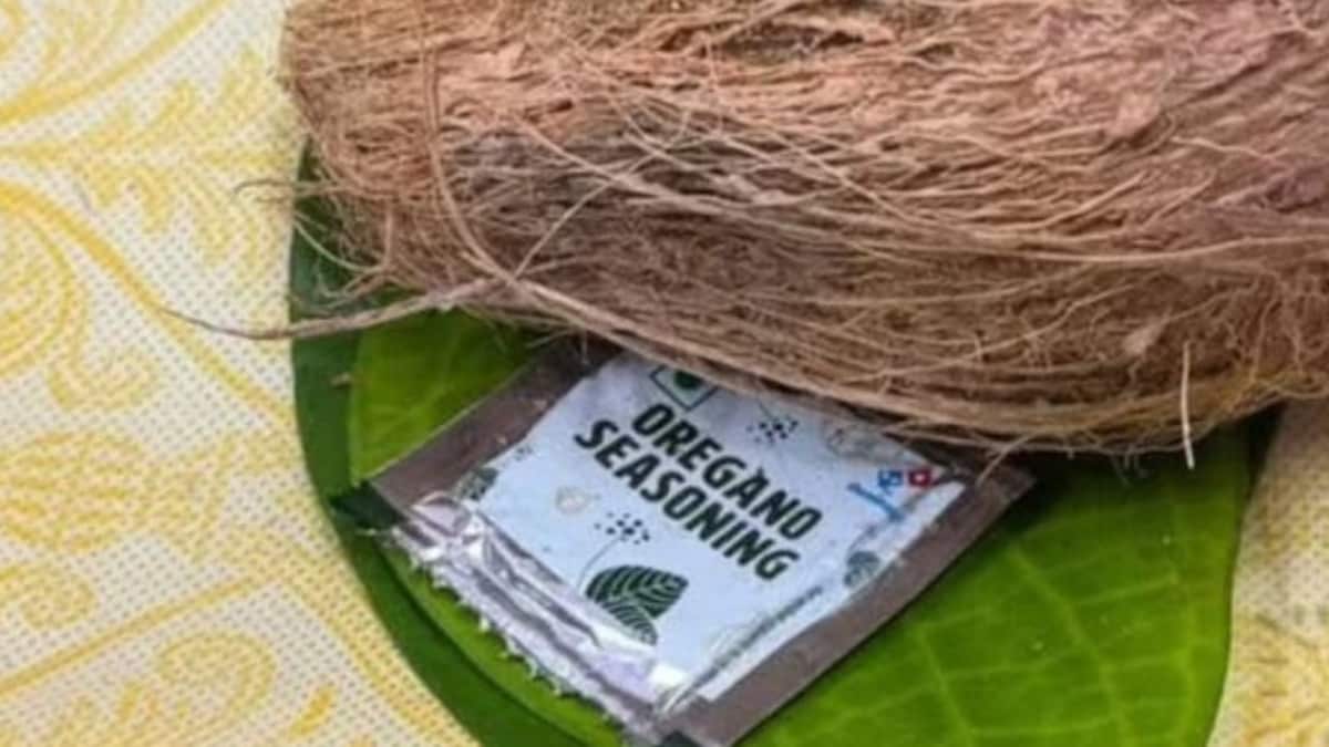 "Betel Leaf Pakoda With Oregano Sprinkles": Internet Reacts To Puja ...