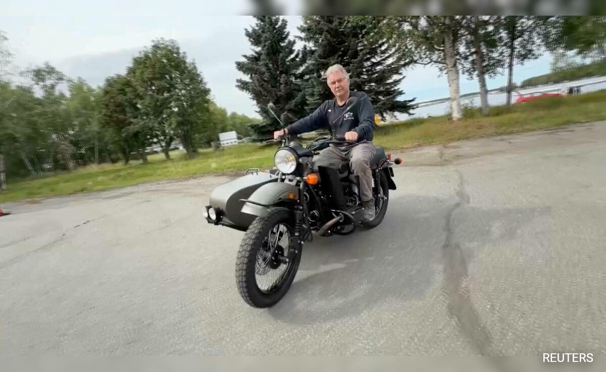 "I'm Speechless": Putin Gifts Bike To Alaskan Man During Summit With Trump