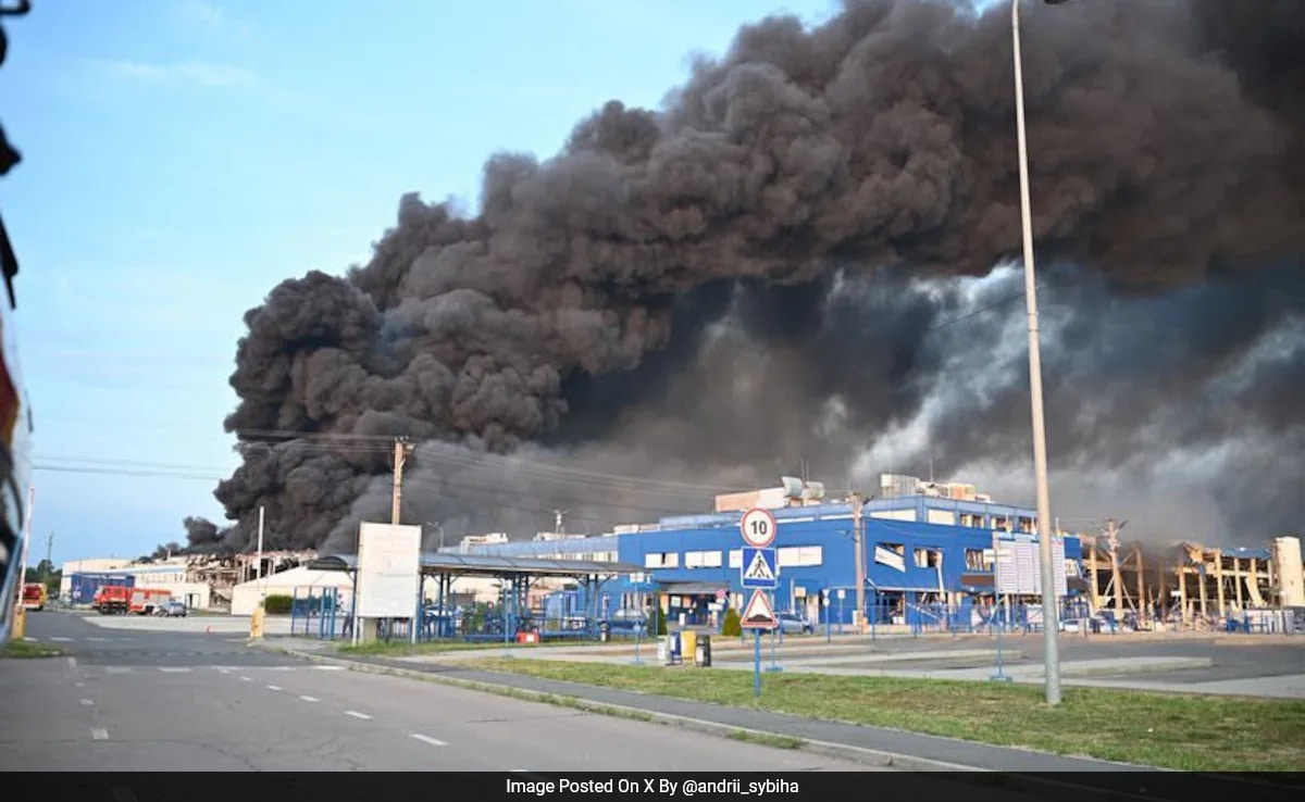 Russia's Overnight Aerial Strike On Western Ukraine Kills 1, Injures 18 ...