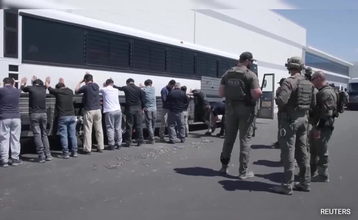 "Like A War Zone": US Agents Storm Hyundai Plant Site georgia, Many ...