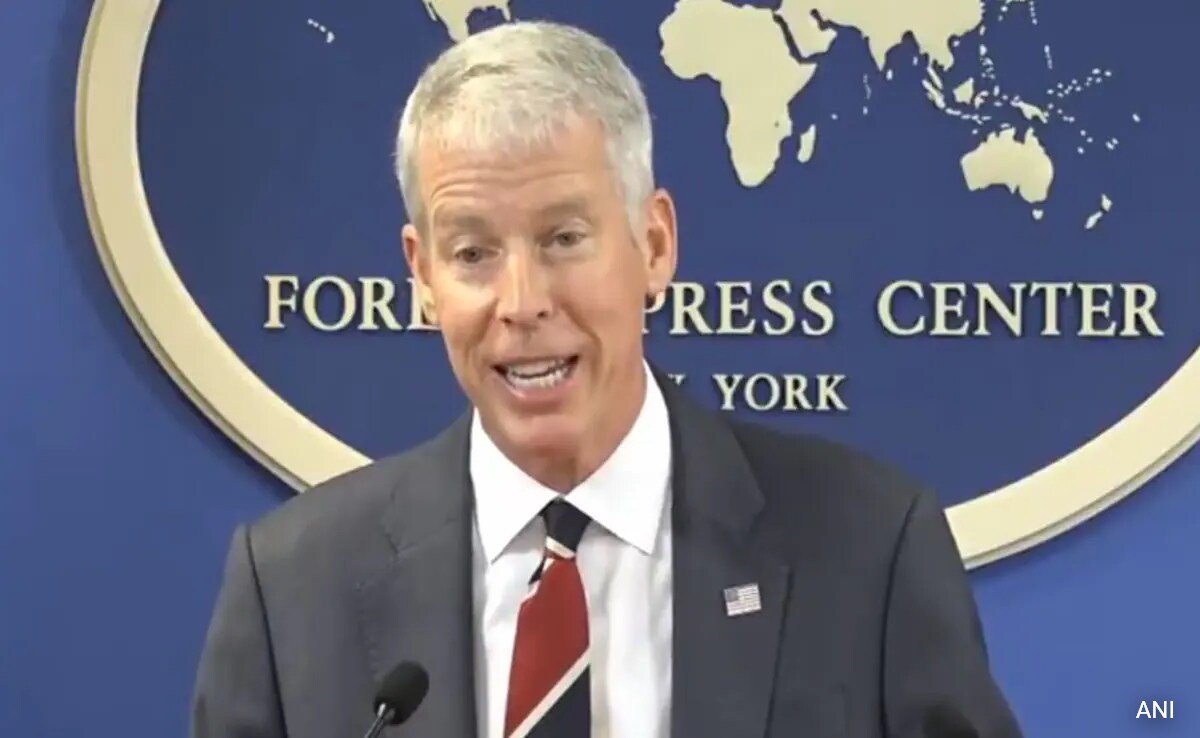 US Top Official In Venezuela For Oil Talks After Maduro's Ouster
